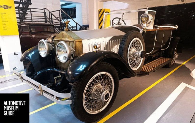 Museo del Automóvil "El Garaje" - Automotive Museum Guide